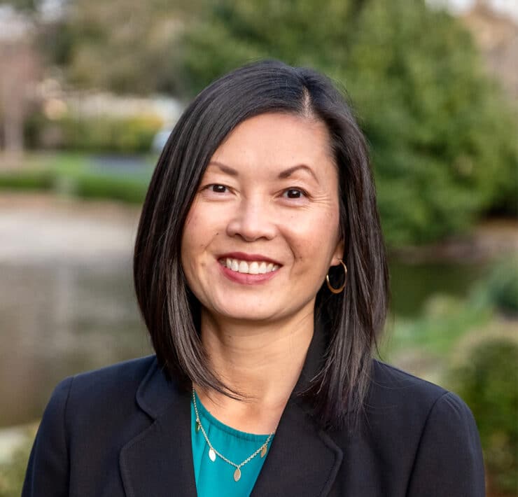 Thea Kelly Forges a Path - Modern Counsel